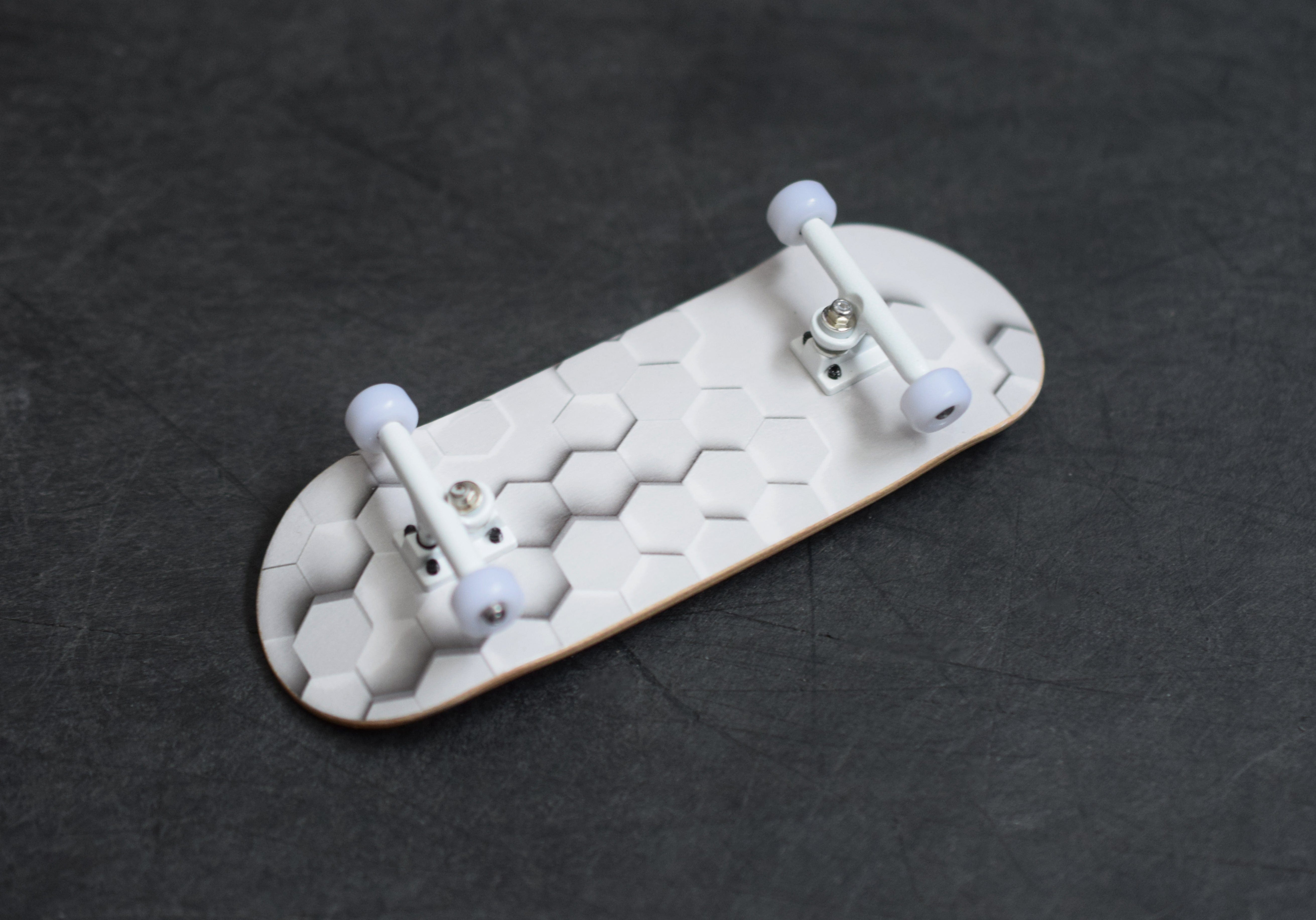 34mm Prolific Gen2 Fingerboard Complete - "Raised Hexagons" Graphic ...